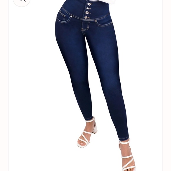 Curvy Faja | Jeans | Nwt Curvy Faja Slimming Jeans With Buttocks Tummy ...